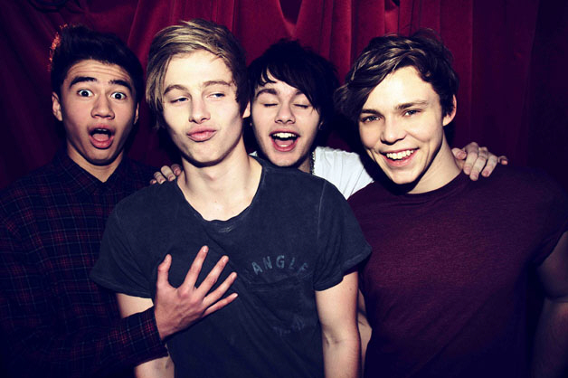 Weinen Liebe: One Direction anunciam 5 Seconds of Summer como banda de ...