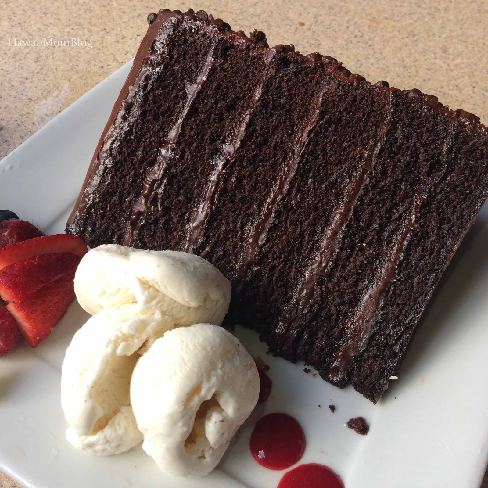 Hawaii Mom Blog: Happy Hour at P.F. Chang's Waikiki