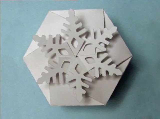 DIY Snowflake Gift Box - The Idea King