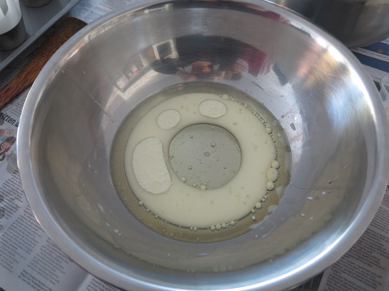 Nibble Nation: How to: Banh Bong Lan (Vanilla Sponge Cake)