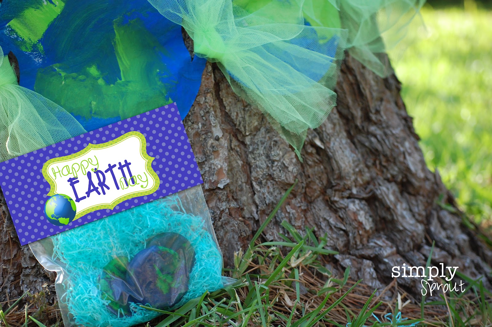 Earth Day Fun with Solar Crayons - Simply Sprout