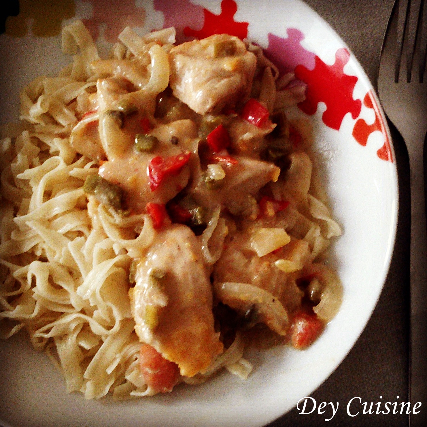 Dey cuisine: Poulet coco & curry aux poivrons