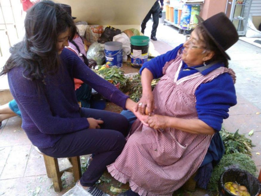 FR News : Las limpias, una viva tradición en Cuenca.