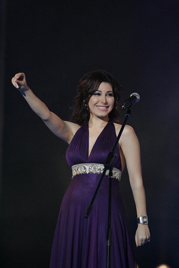 New Picture Lebanese singer Yara