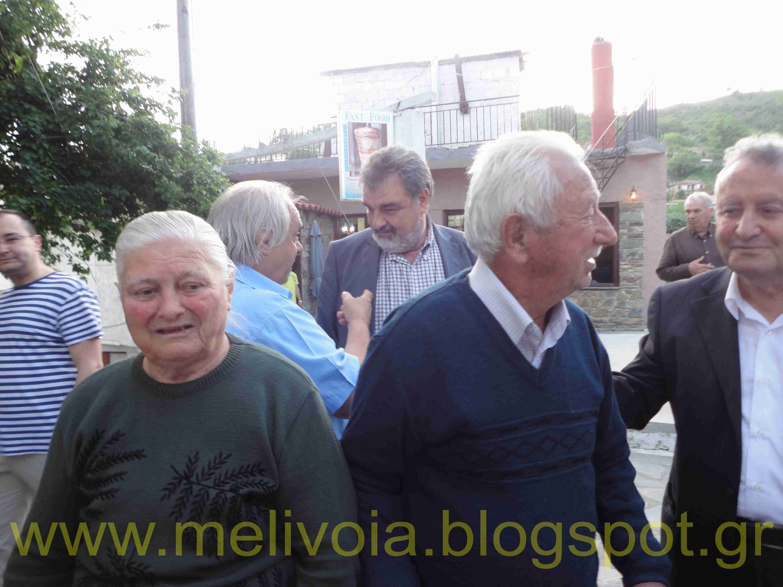 Μελίβοια: Ο ΑΘΑΝΑΤΙΩΤΗΣ ΓΙΑΤΡΟΣ ΚΑΙ ΔΗΜΑΡΧΟΣ ΚΑΛΛΙΘΕΑΣ ΓΙΑΝΝΗΣ ΔΑΝ ...