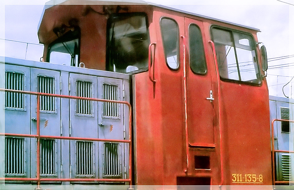 LOCOMOTORAS: Serie 311 (Diésel)