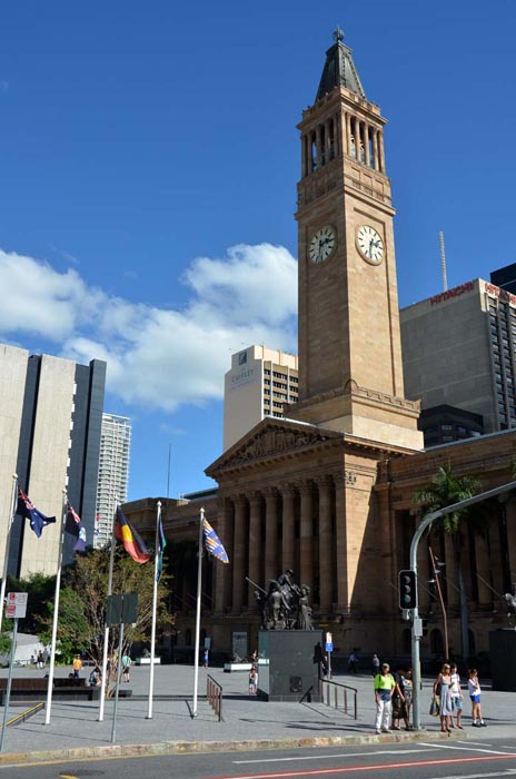 Travel With Giulio: Brisbane's City Sights 'hop-on, hop-off' bus