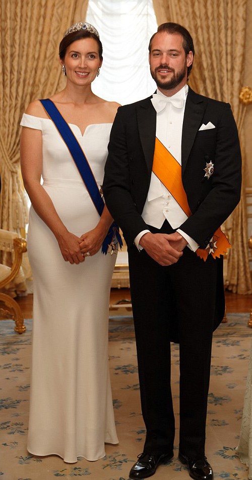 Royal Family Around the World: Luxembourg's Grand Ducal family pose in ...