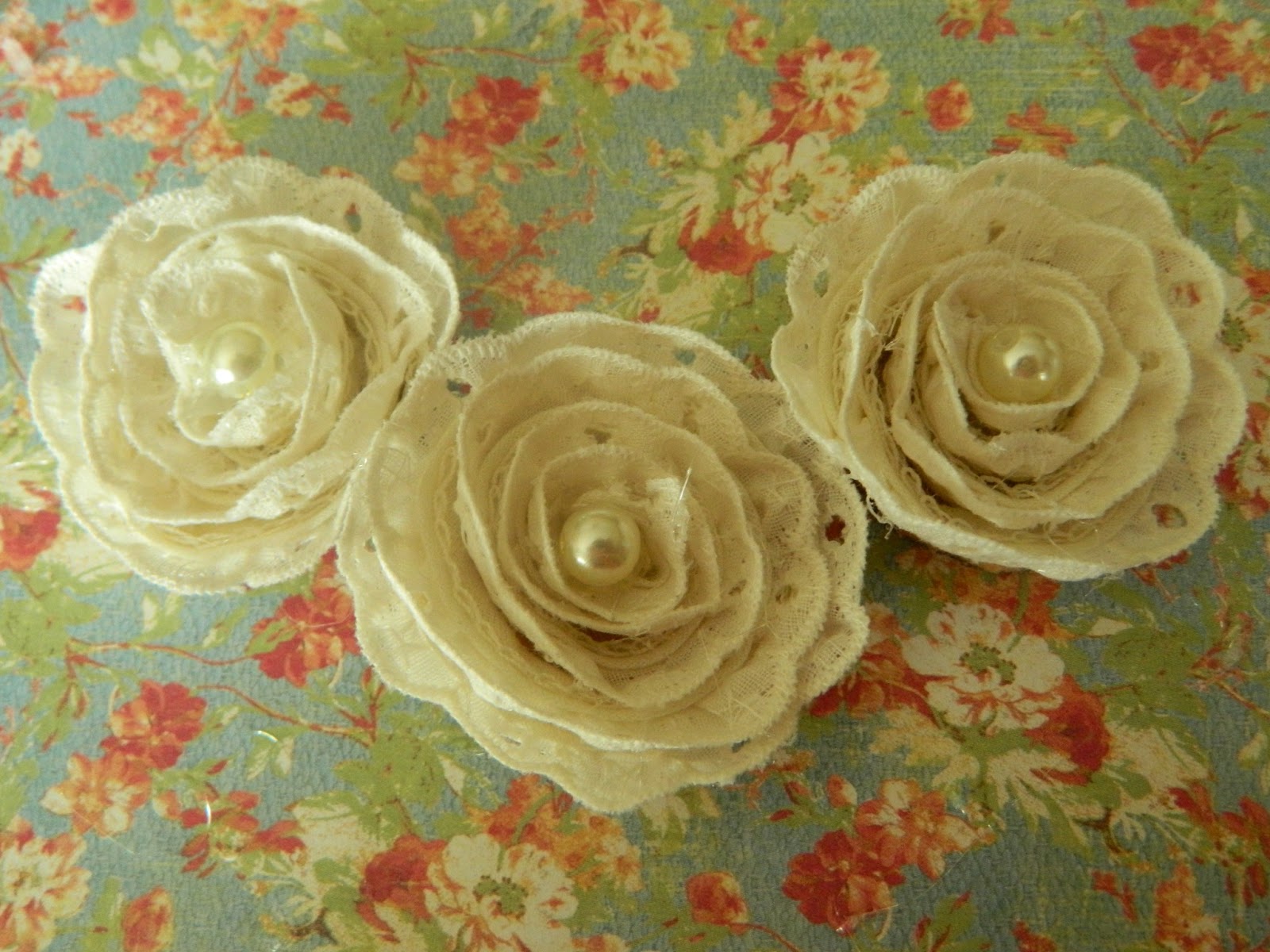 The Itsy Bitsy Baker: Inspiration + D.I.Y Lace Flower Necklace