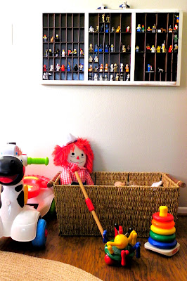 Days to Remember: Lego Display from Vintage Drawer