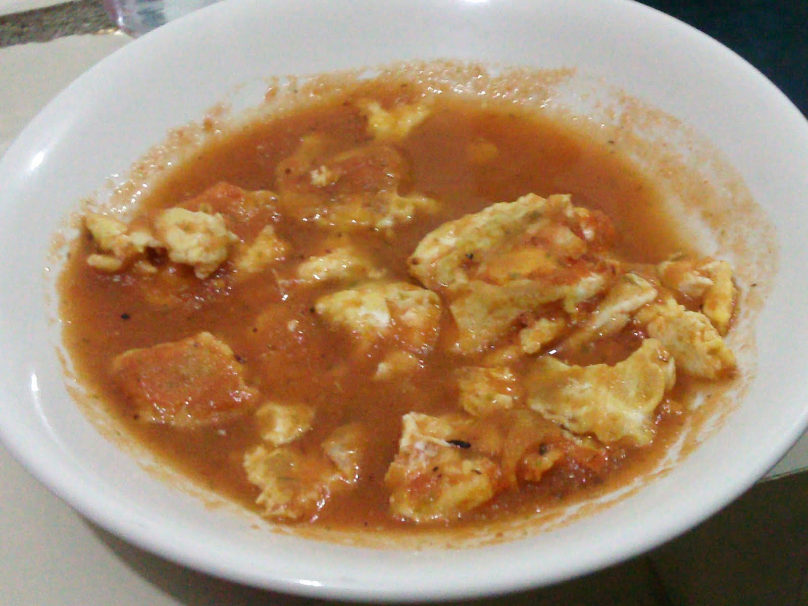 Everyday Cooking con Anita: Huevos con salsa roja