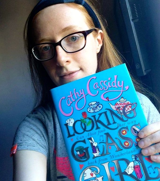 Cathy Cassidy: Dreamcatcher : LOOKING GLASS GIRL... FALL INTO AN ...