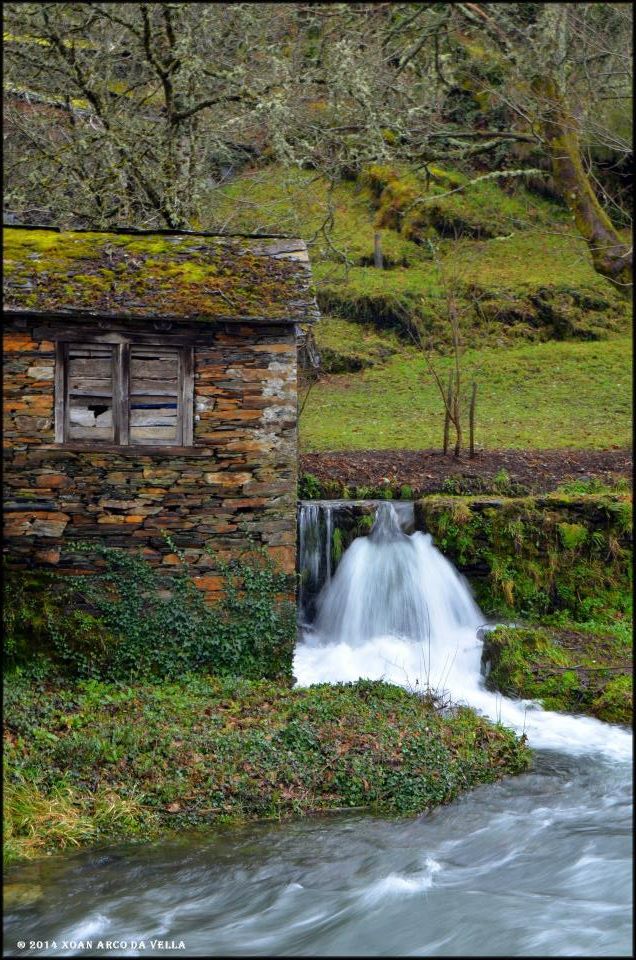 XOAN ARCO DA VELLA: MUIÑOS EN FERRAMULIN - RIO SELMO - COUREL