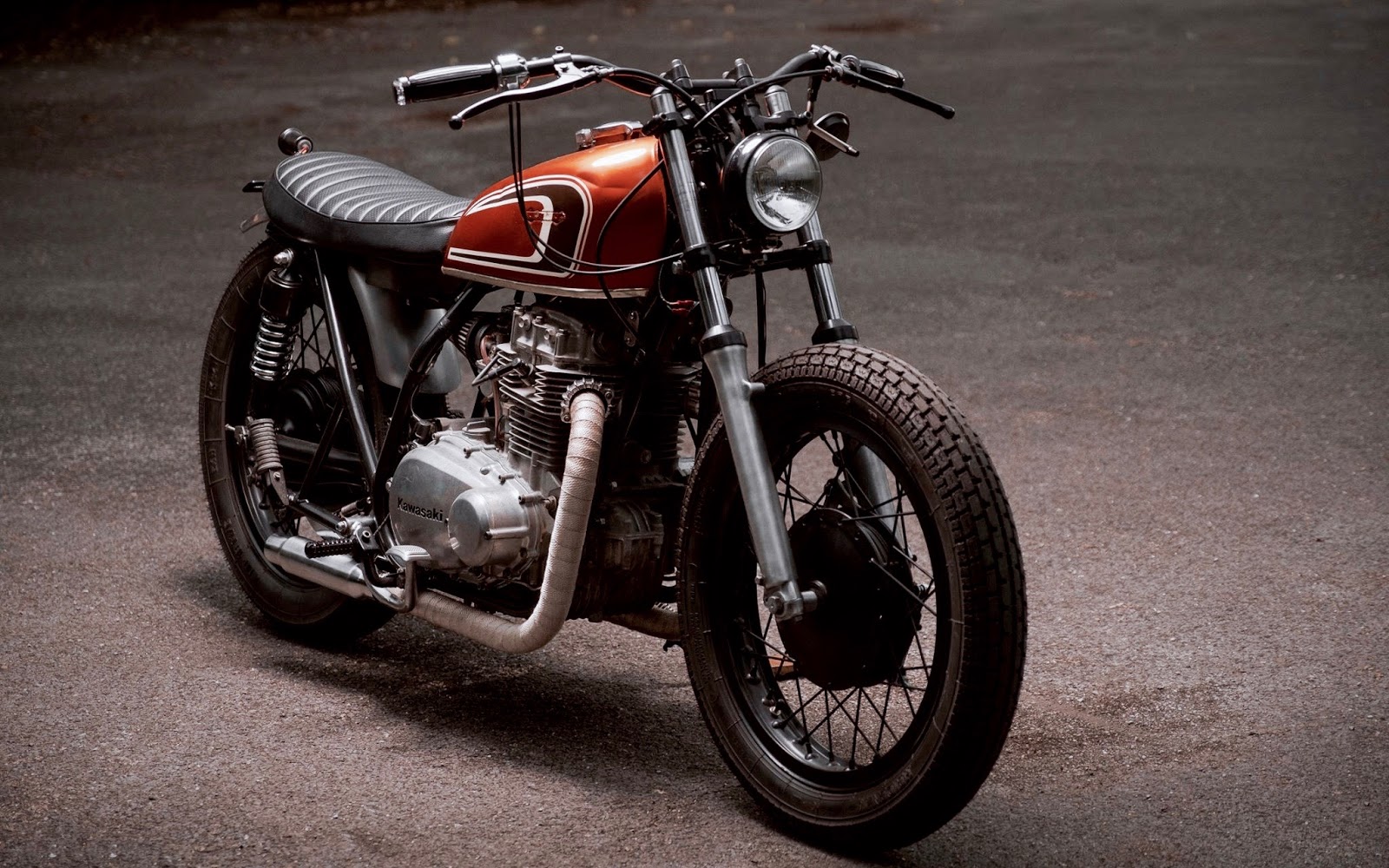 Flatbrat 400 - Inazuma café racer