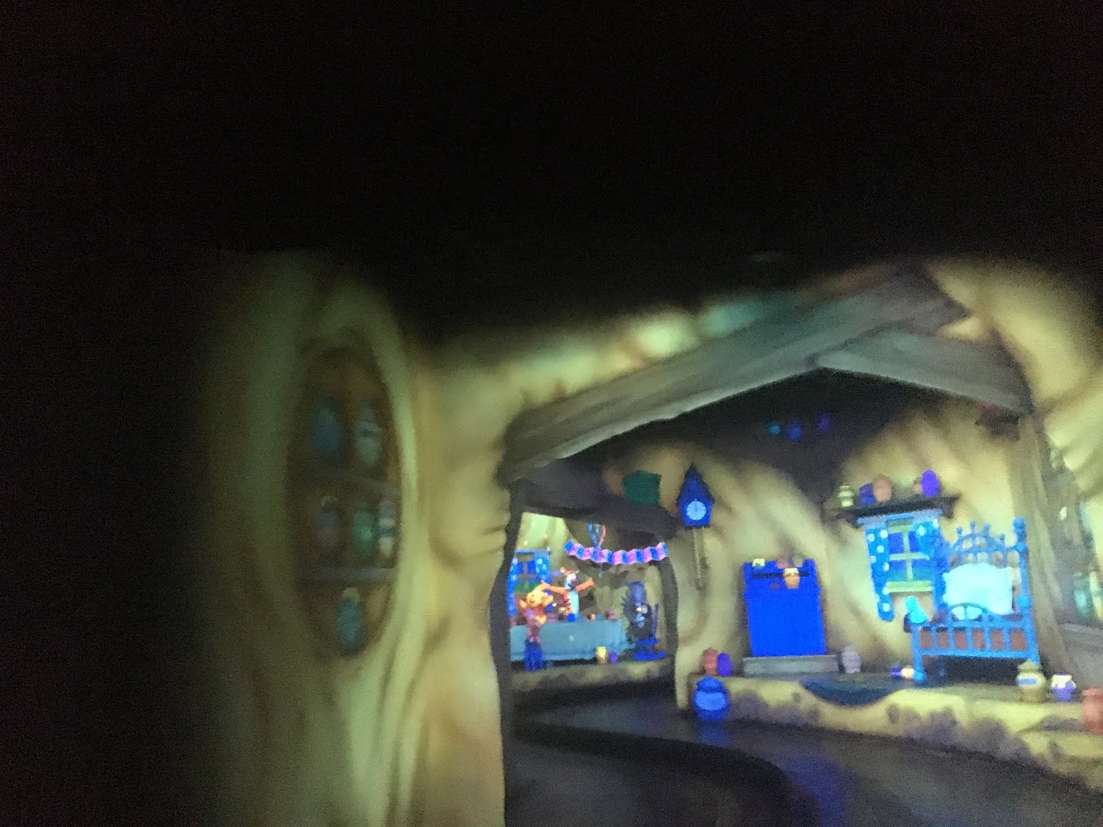 The Many Adventures of Winnie the Pooh Disneyland