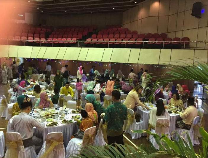 Bernamaians...: Berhari raya di perantauan...