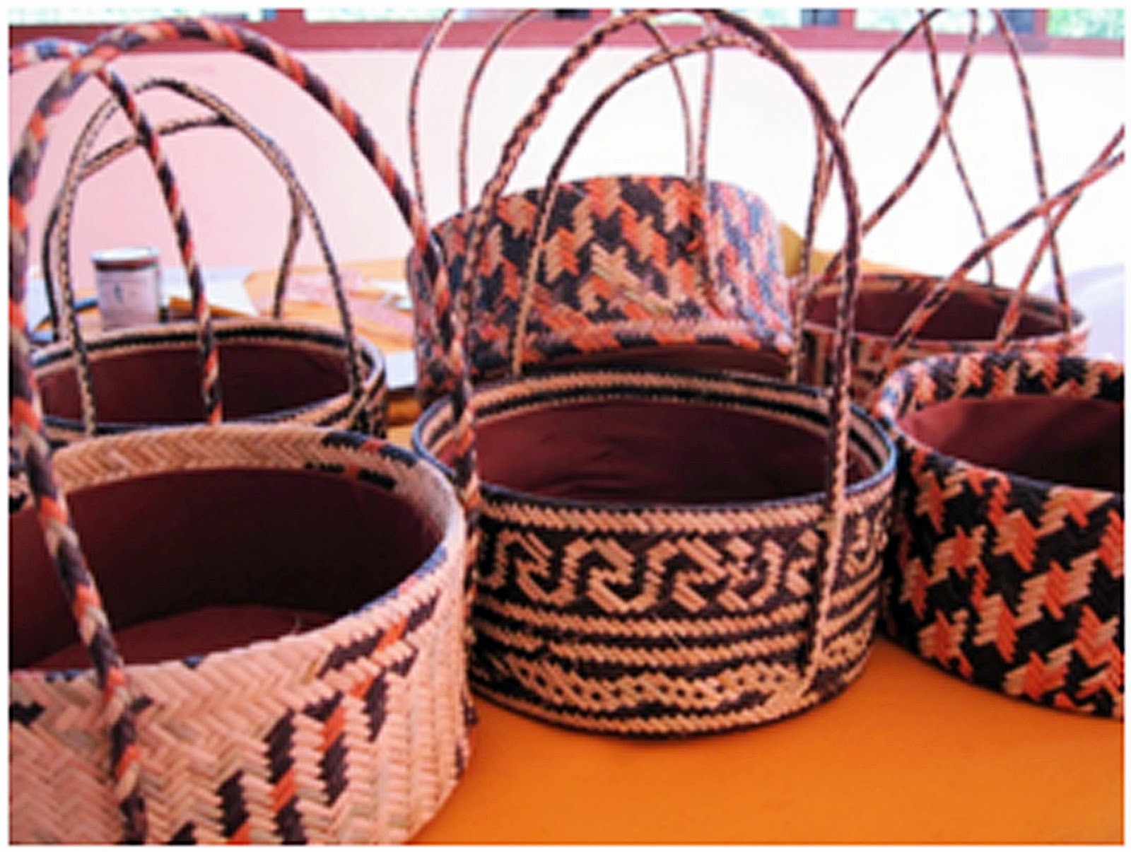 PKKM CAWANGAN SARAWAK: KENALILAH USAHAWAN KRAF DI SARAWAK