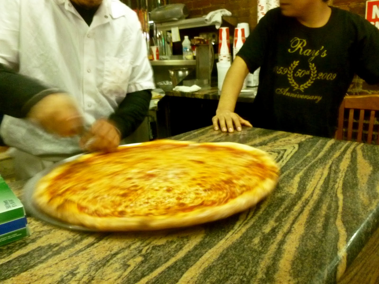 Jeremiah's Vanishing New York: Ray's Pizza