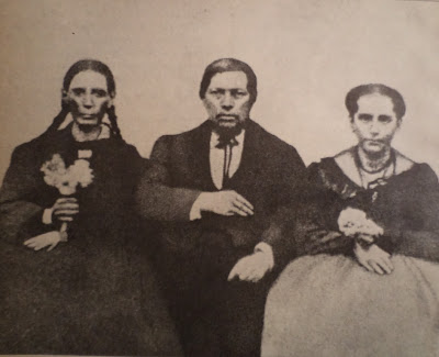 Dossier IRAM: Benito Juárez y familia