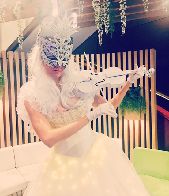 Roving Performers Australia: Musical Human Statues