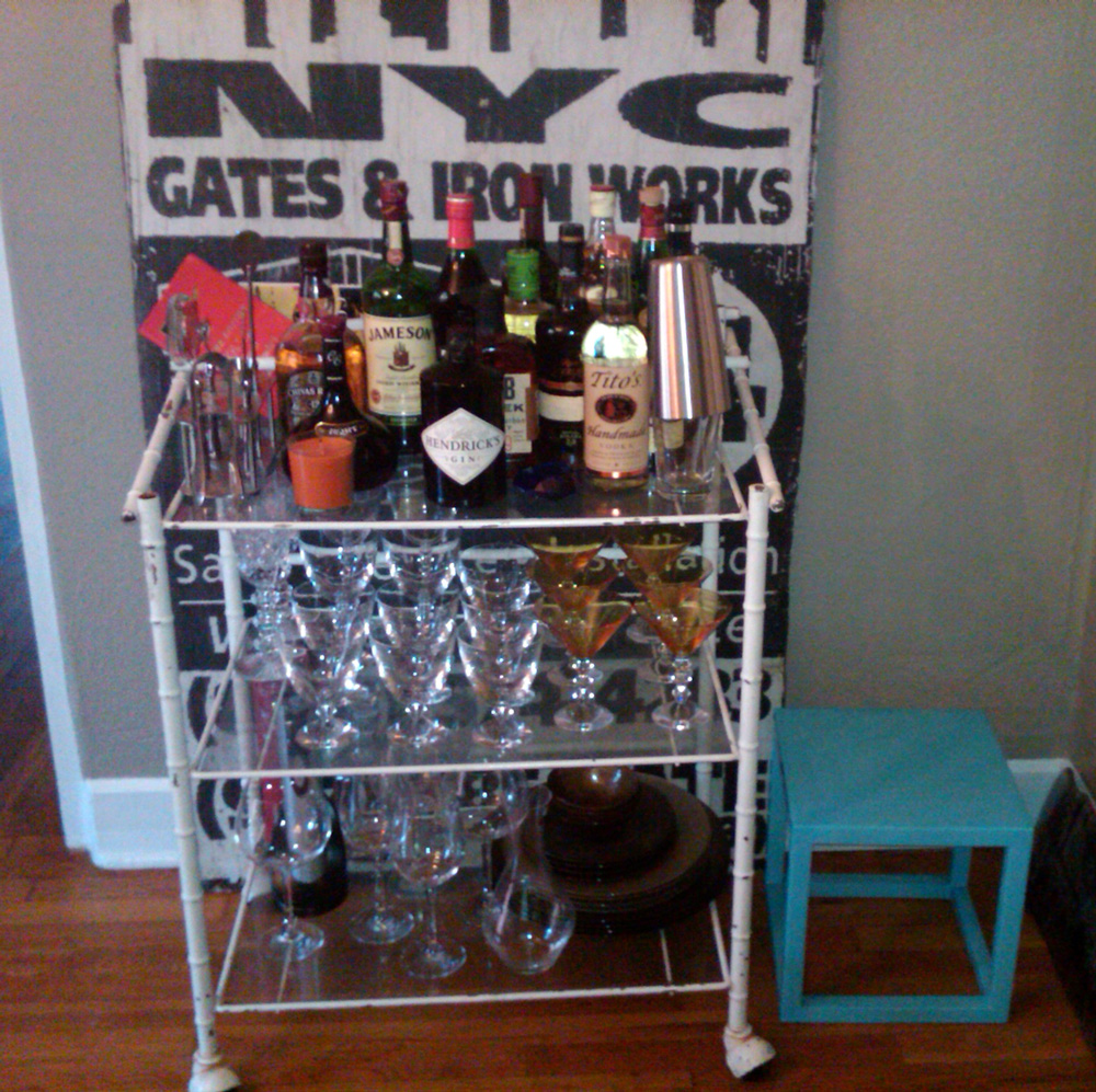 belle maison: Chic Bar Carts = Cocktail Ready