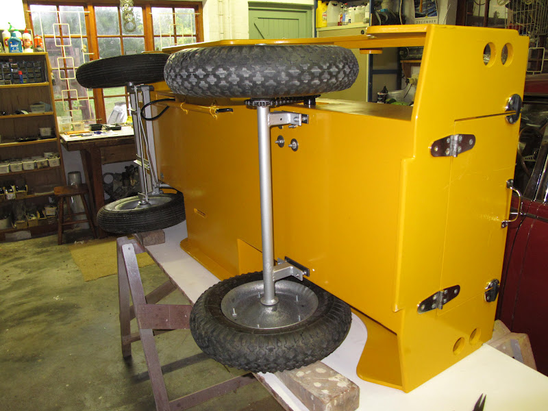 CKD Boats - Roy Mc Bride: Toylander drive chain adjustment made simple