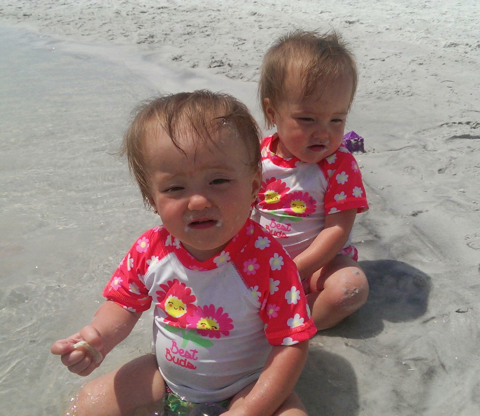 Raising Identical Twin Girls: Baby Beach Time: First Beach Trip Tips