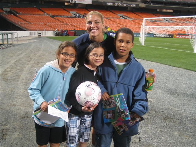 Hope Amelia Solo Sexy US soccer goalkeeper ~ Sport Mania