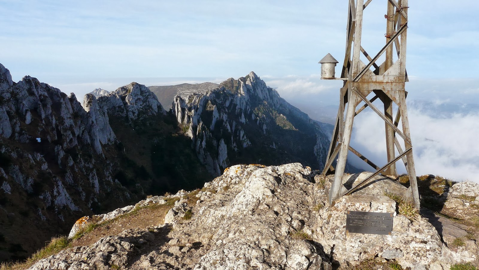 Cruz del Castillo desde Lagran