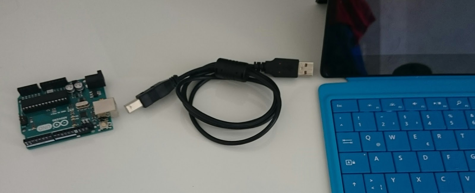 Serial koneksi antara PC dan Arduino | Arduino Ach