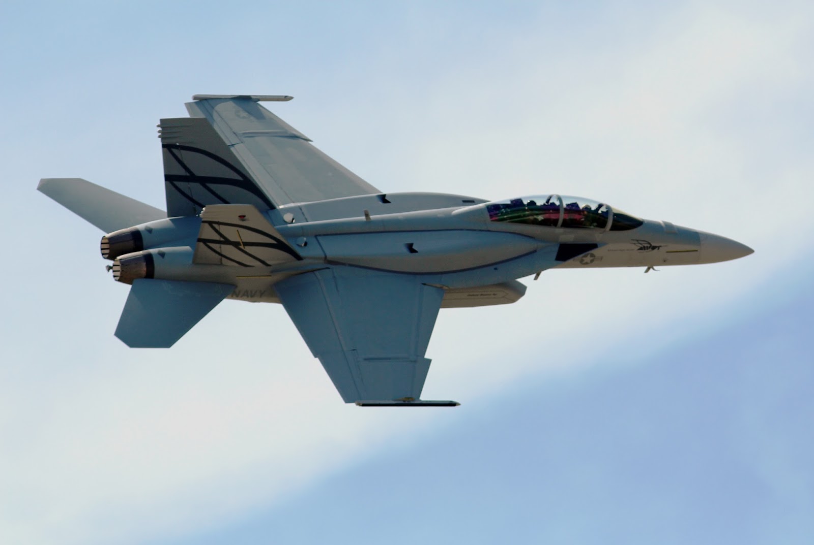 The Aero Experience: Advanced Super Hornet Makes Public Media Debut in ...