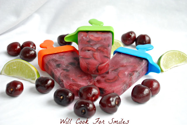 25 Popsicle Recipes // Cool off with a frozen treat! - The Cottage Market