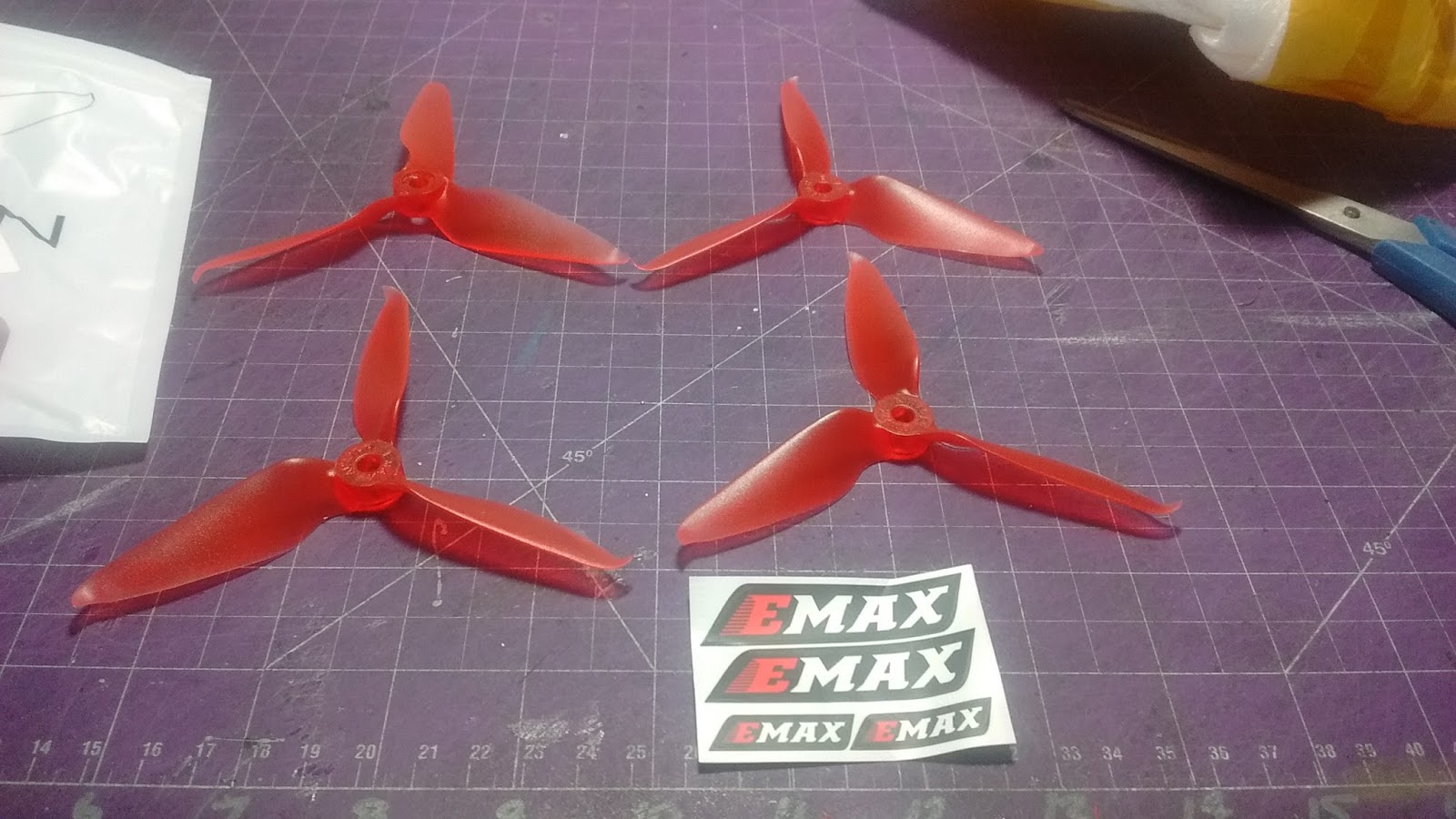Scott's ParkJet blog: EMAX AVAN-R 5065 3 blade quad racing prop ...