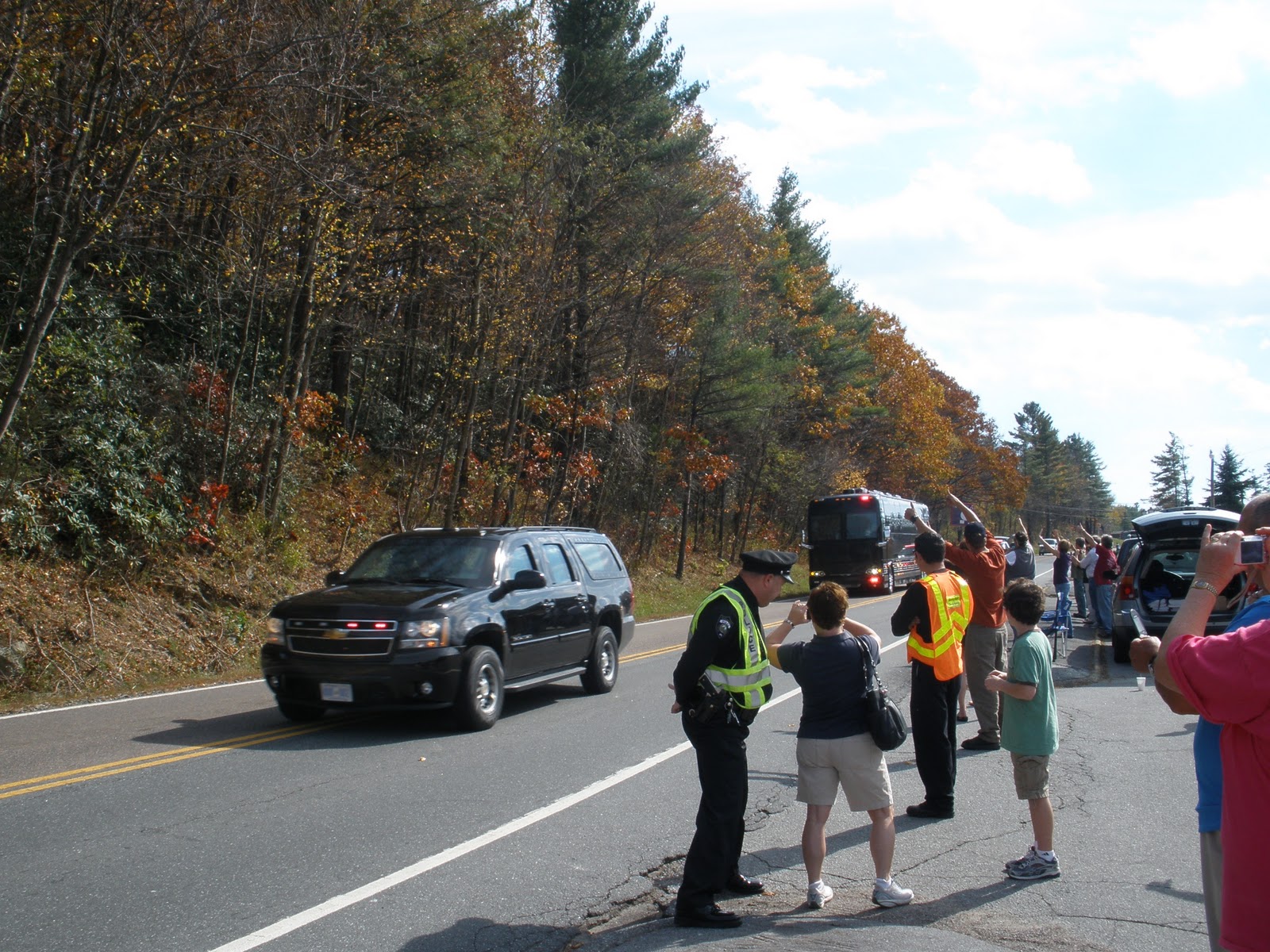 Zoe Nelson -- Artwear: POTUS Bus!