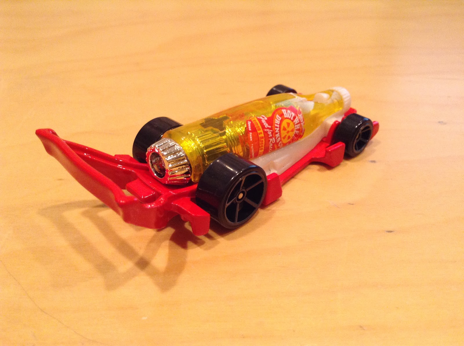 JULIAN'S HOT WHEELS BLOG: Carbonator (2016 HW Tool-In-1)