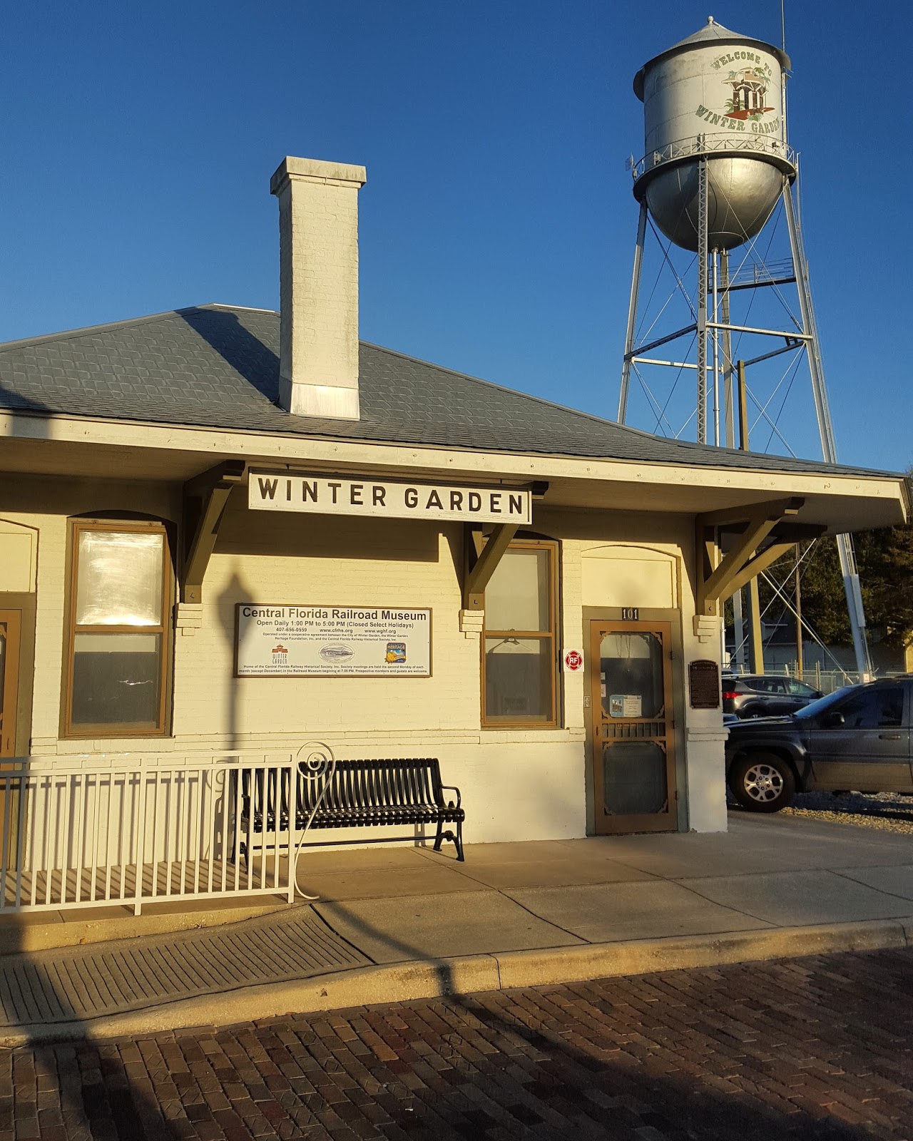 CENTRAL FLORIDA'S FASCINATING HISTORY: TAVARES FIRE SPREADS, and a Tug ...