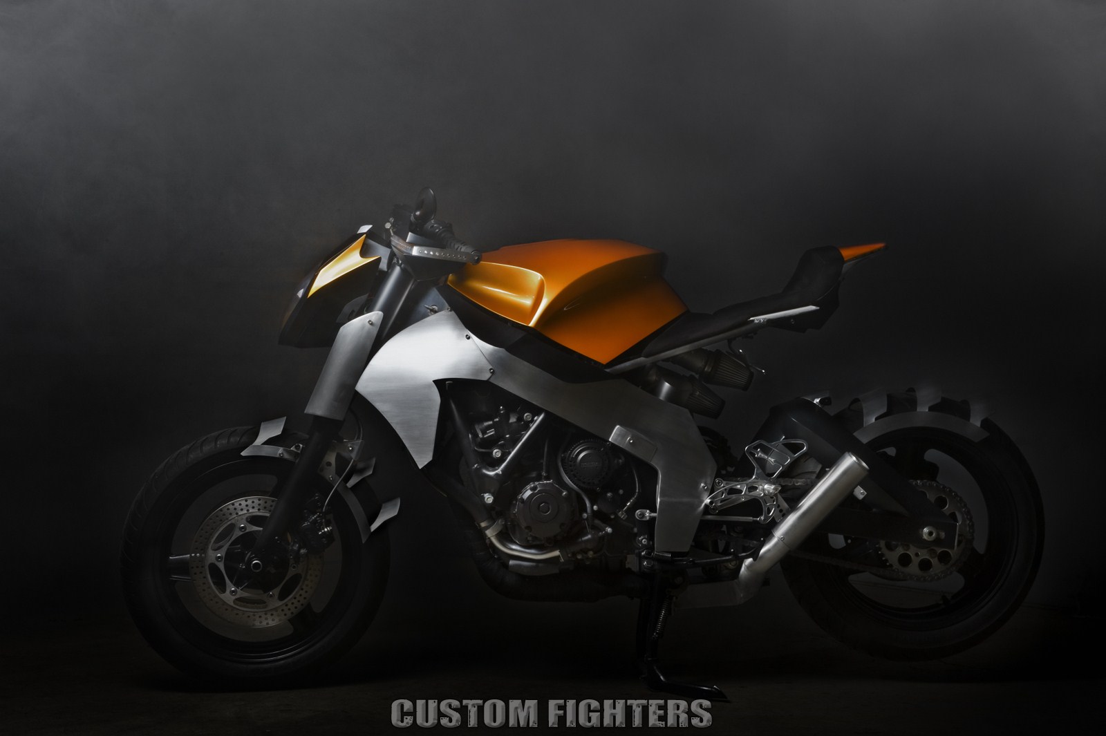 Honda CBR 1000F Streetfighter - way2speed