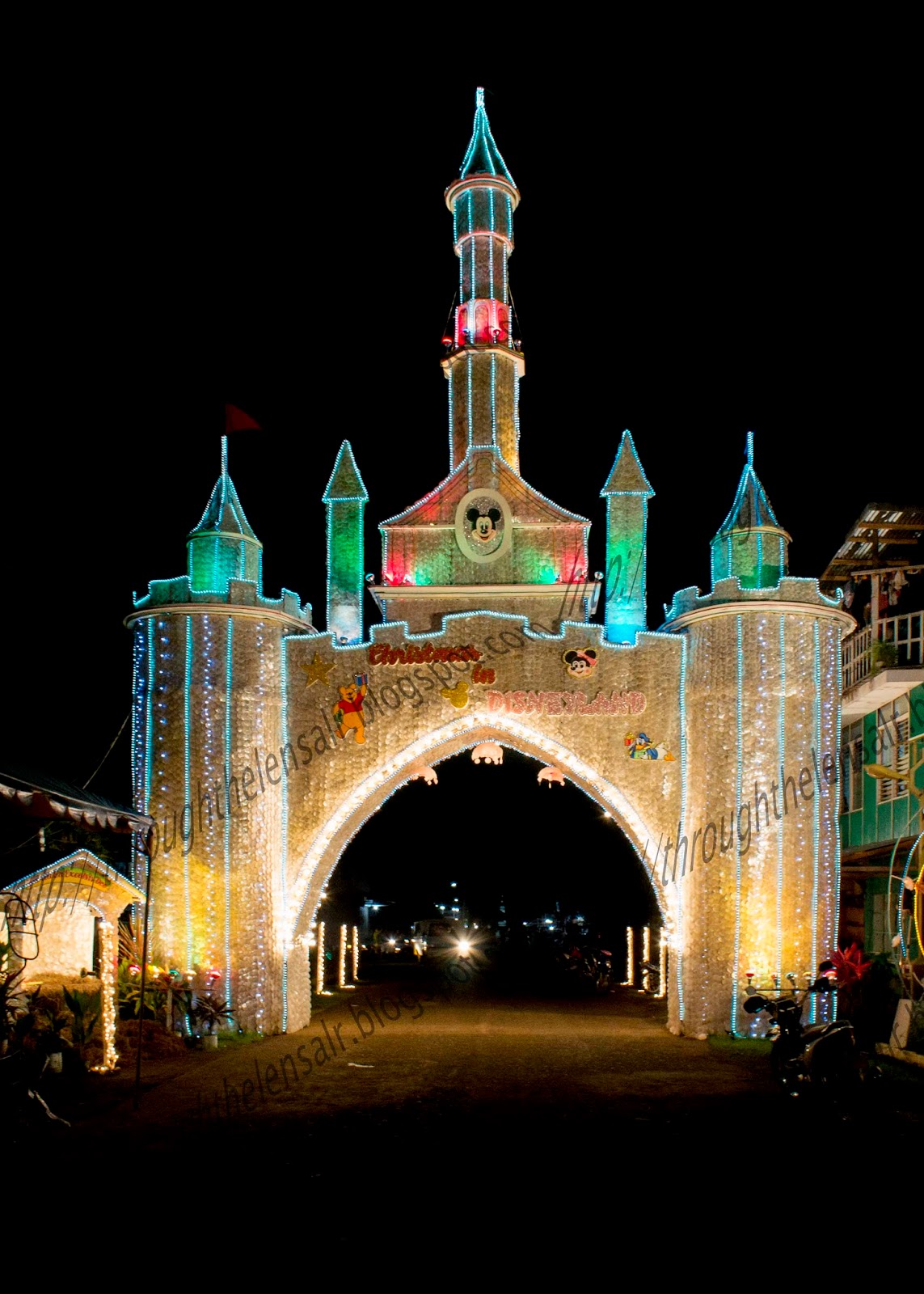 Through The Lens: Christmas Around The World in Tangub City