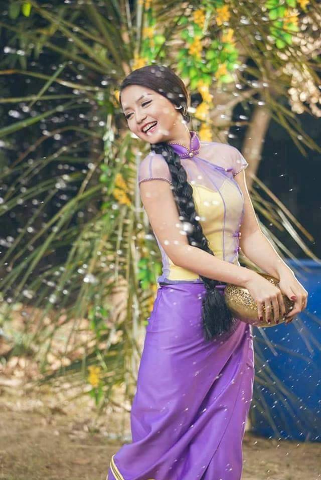 Khin Wint Wah | Myanmar Famous Models