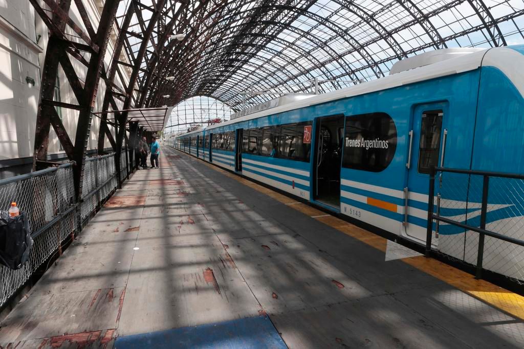 CRÓNICA FERROVIARIA: Línea Roca: Todavía hay andenes provisorios en ...