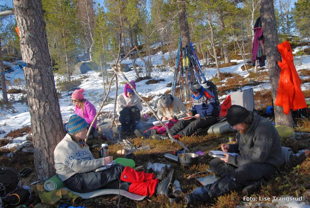 Naturlig Jobb: Bålvakt ved Stemtjønna - med blanke ark og fargestifter tel