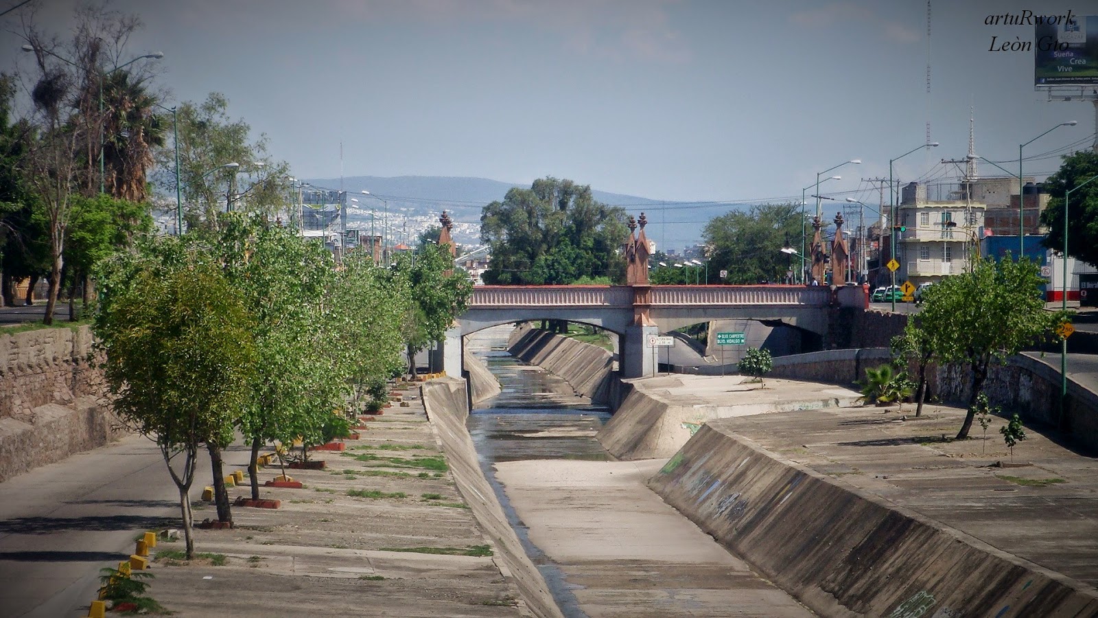 Ciudades mexicanas: Rio de los Gomez de Leòn Gto humedo 2014