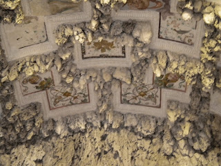 Groteskology: Down In The Grotto