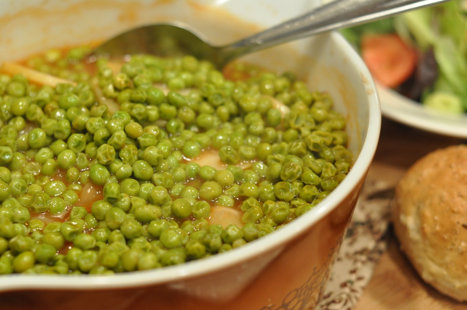 Mennonite Girls Can Cook: Brown Dish Casserole
