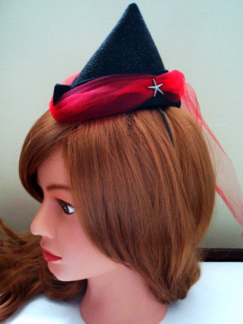 Tiny Hats Weekly: August 2011