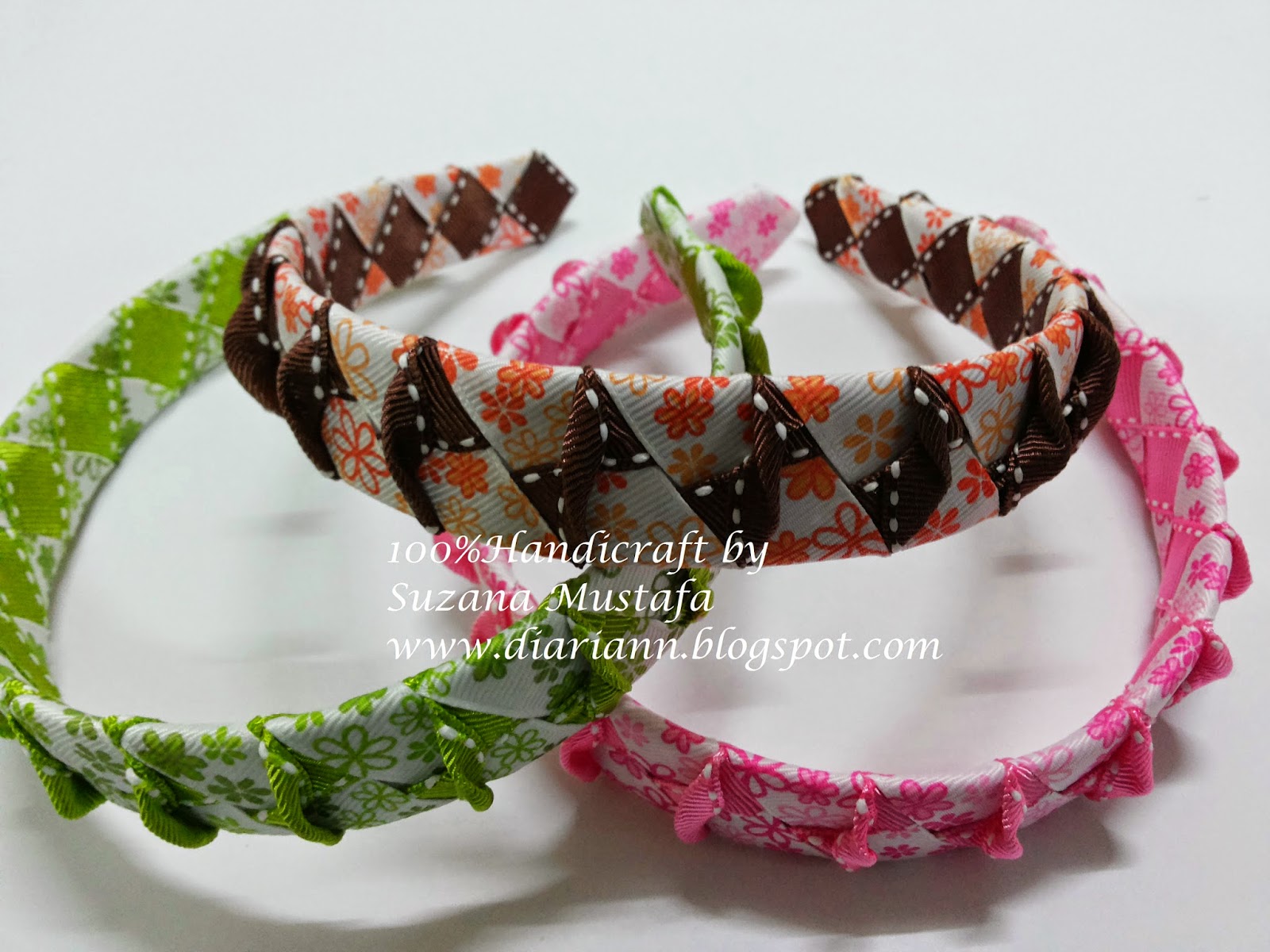 Suzana Mustafa: RIBBON ACCESSORIES