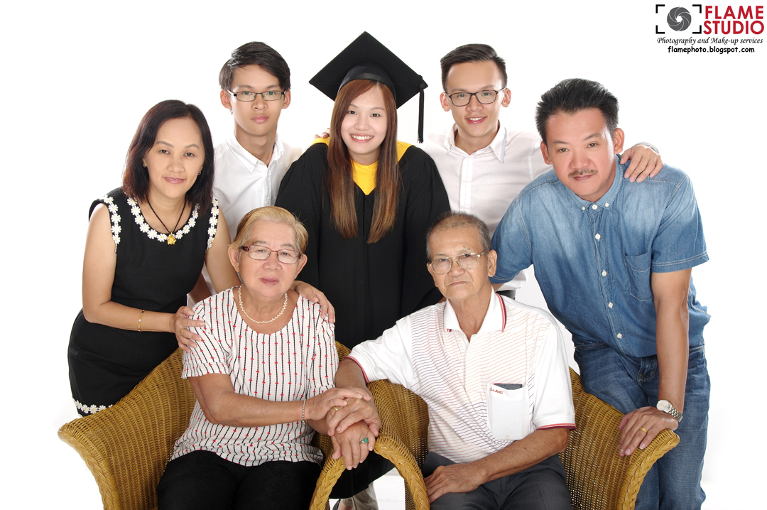Flame Graduation Photography Studio: (74) Graduation Convocation Family ...
