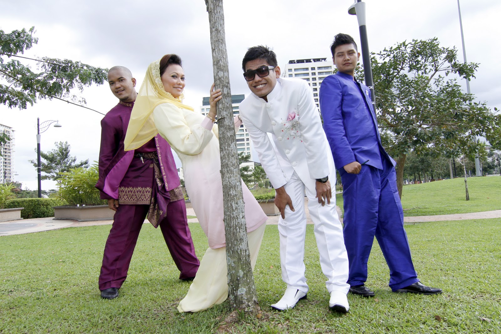 Perfectly Refined Resources: Wedding Azlan Meet Uncle Hussein (Azlan ...