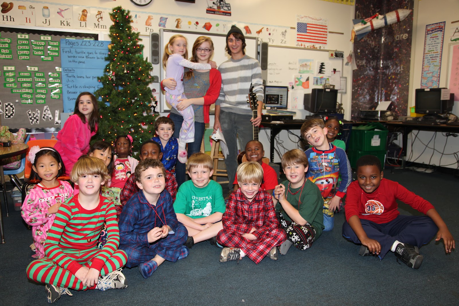 Ms. Newman's 2nd Grade Class: Christmas Party 2011