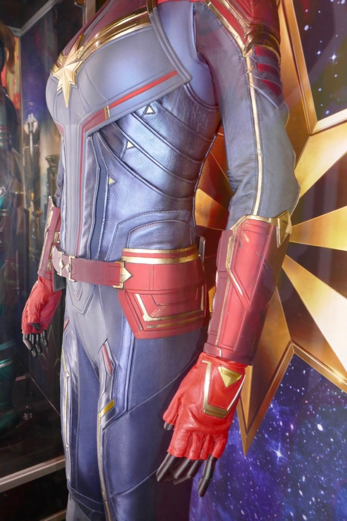 Hollywood Movie Costumes and Props: Brie Larson's Captain Marvel movie ...